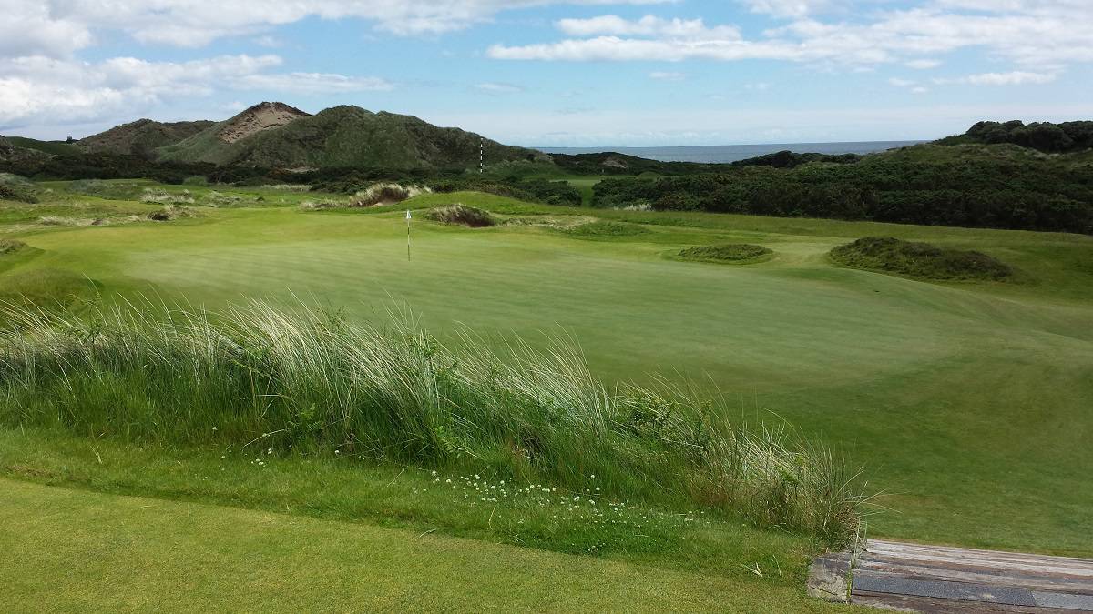 Last minute 5 star Irish Golf Tour to Royal County Down, August 2014.